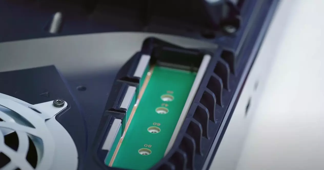 Die erste PS5-kompatible SSD zur Erweiterung des internen Speichers | ITIGIC