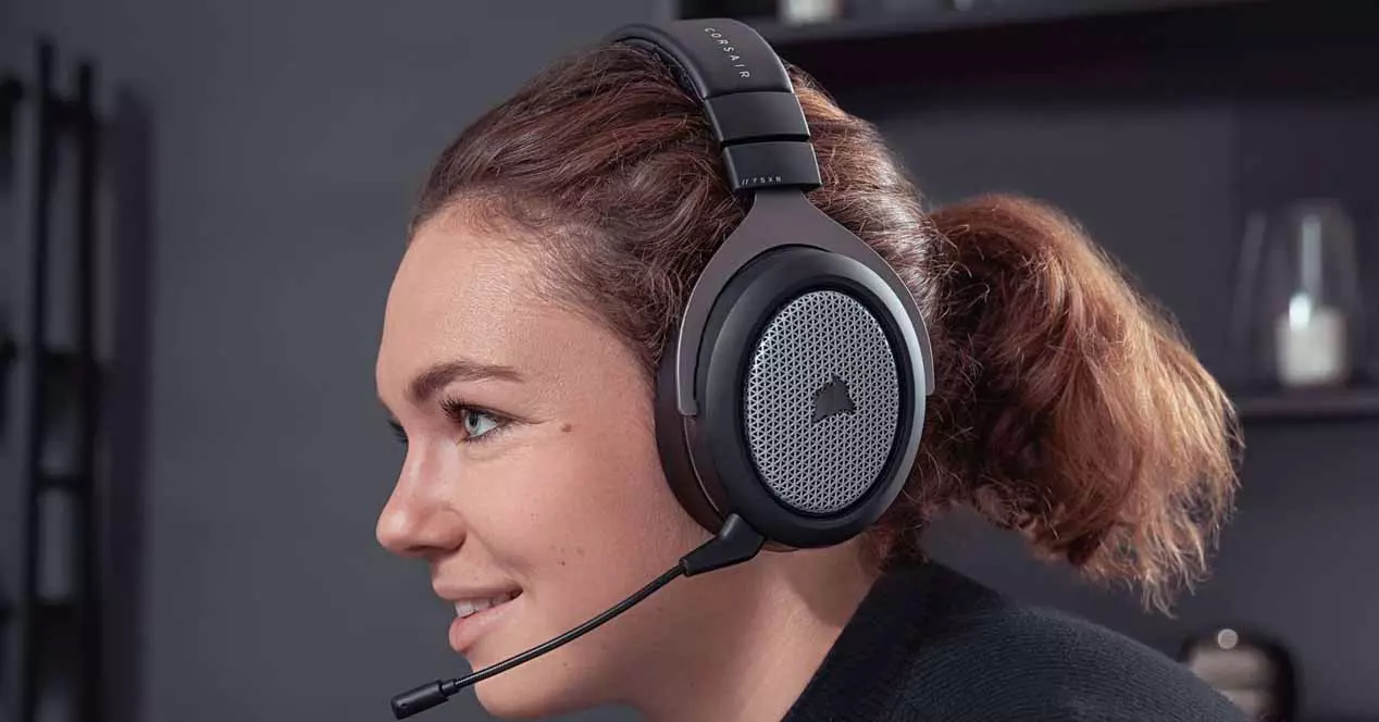 How to adjust a PC headset to be more comfortable | ITIGIC
