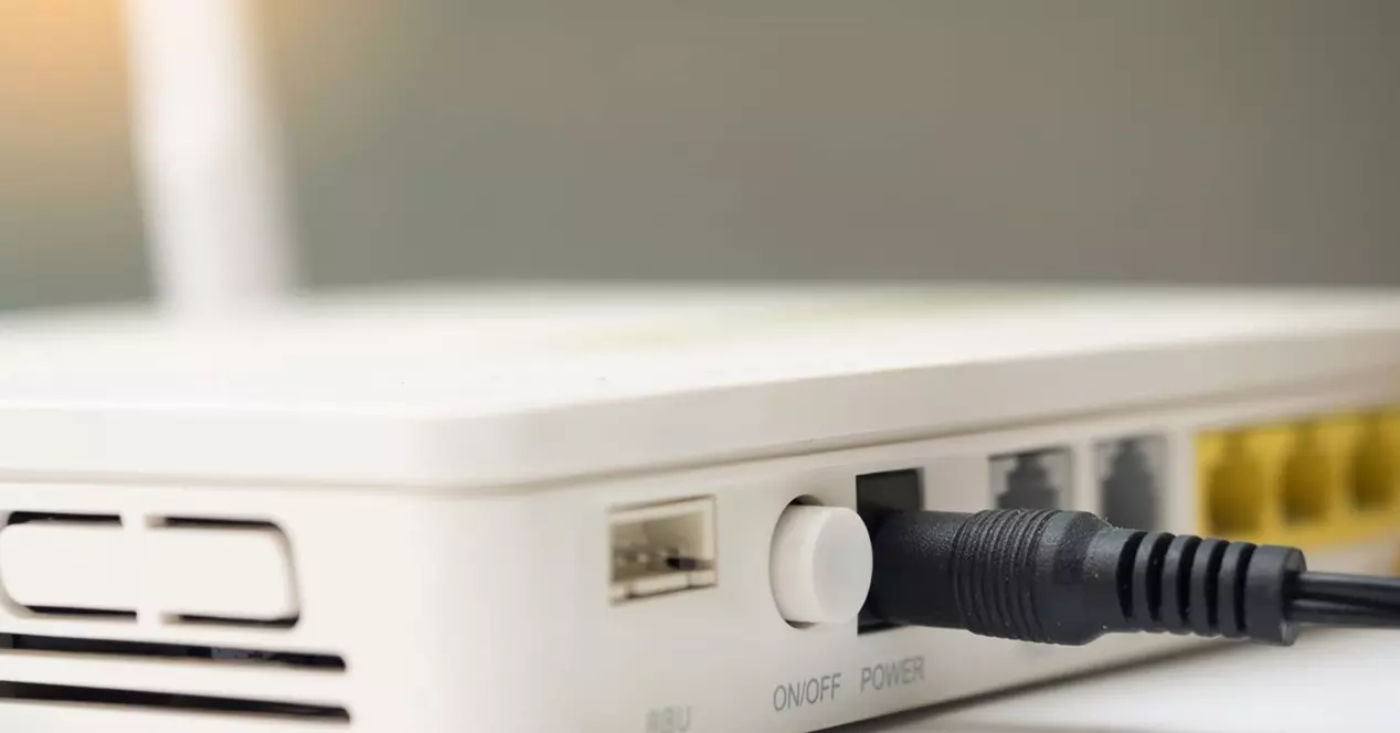 Como o cabo de fibra e o roteador são cuidados para melhorar a conexão ...